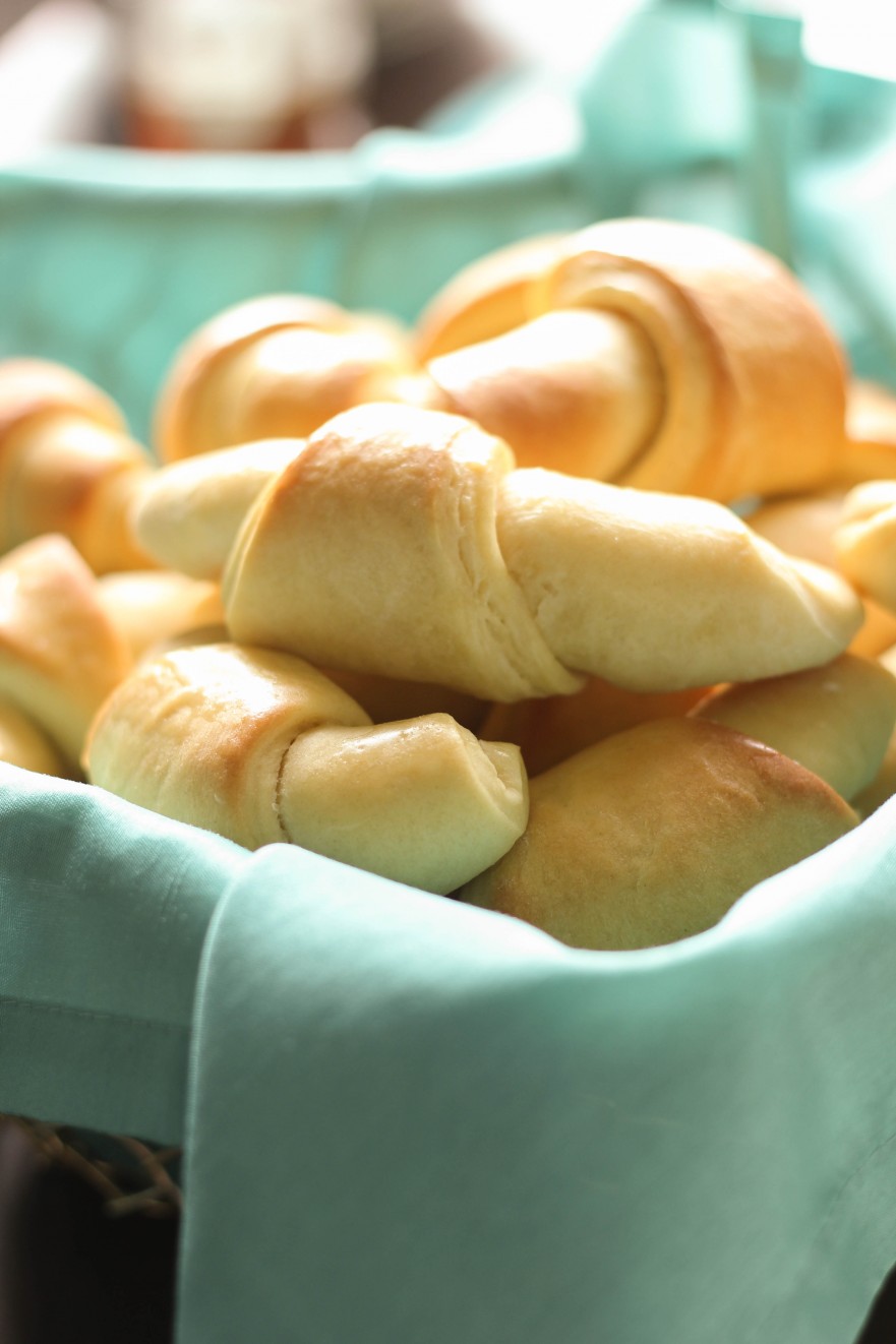 Butterhorn Rolls - Stirlist